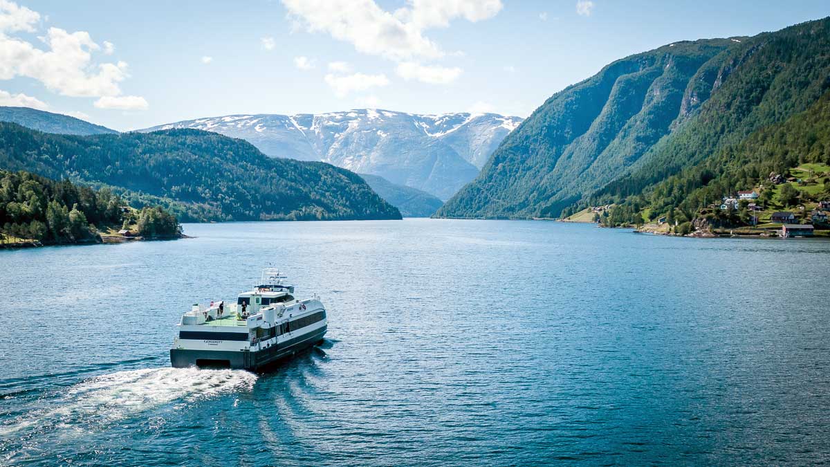 Hardangerfjord fra Norheimsund – Norled